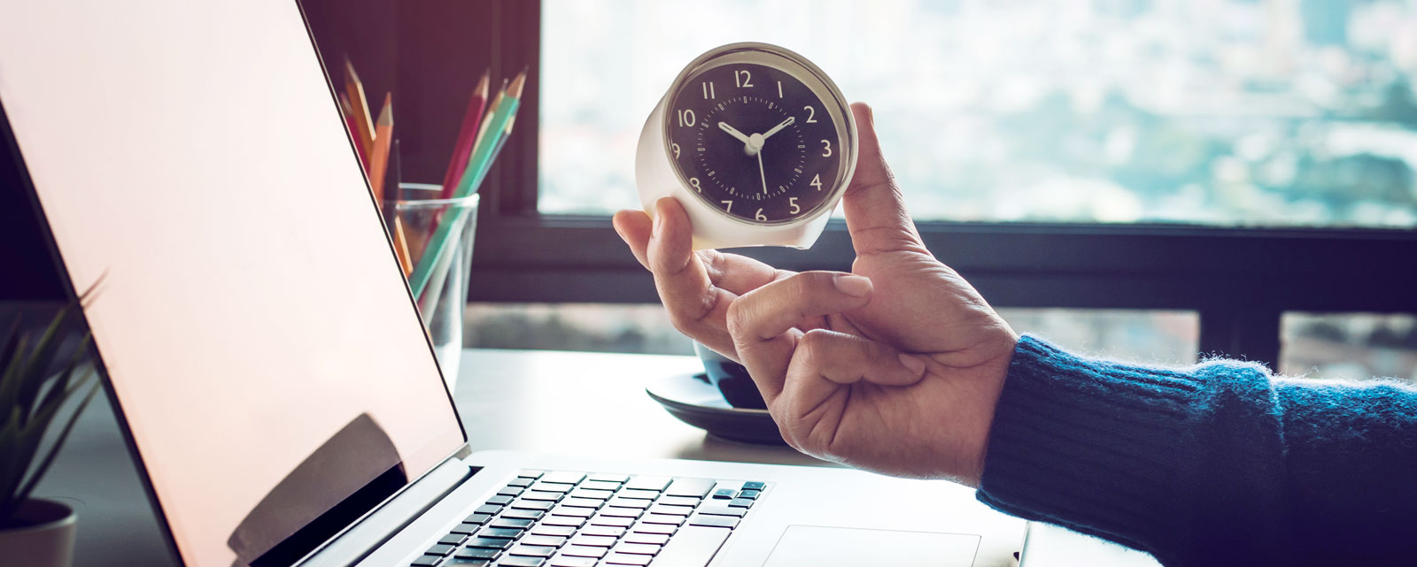 Find inspiration by clearing your desk in January - MDRT Blog